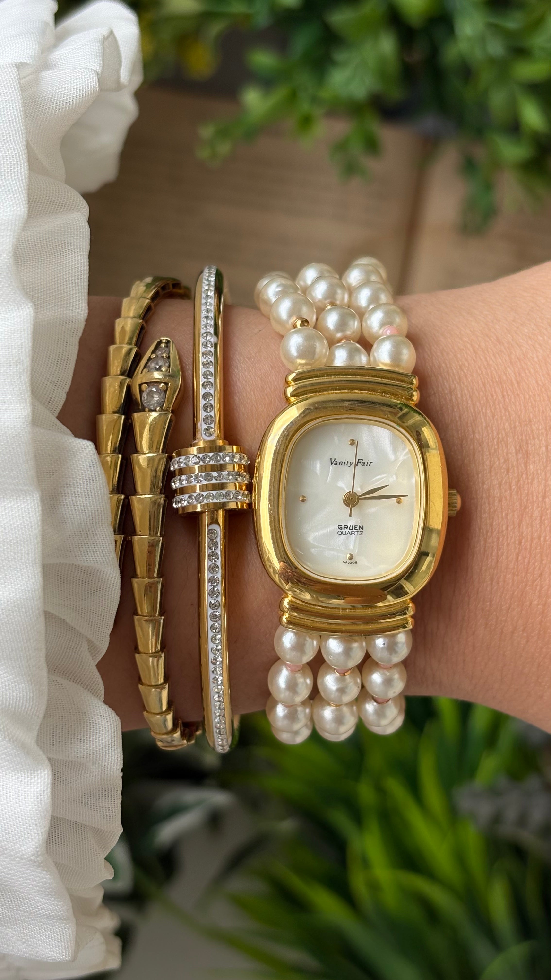 Extremely Rare Vintage Vanity Fair Swiss Pearl Bracelet Watch in Gold ...